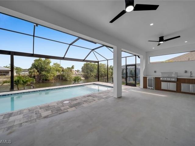 203 SE 11th Ter, Cape Coral, FL 33990