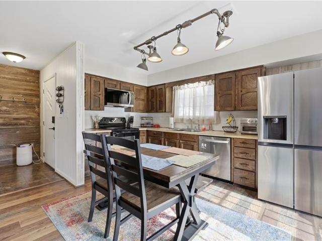 203 SE 16th Street