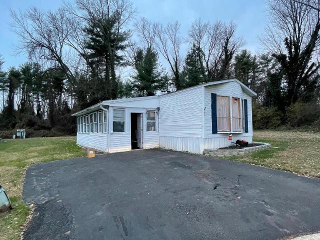 203 Shorewind Rd, Unit 203, Bear, DE 19701 | MLS #DENC2094 | Compass