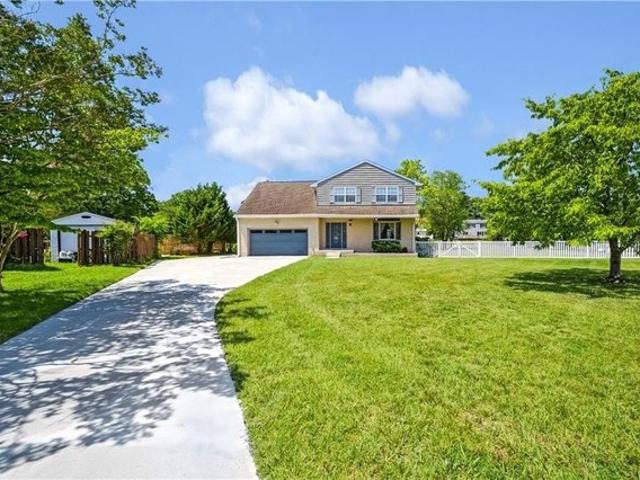 203 Skipper Ct, Hampton, VA 23669