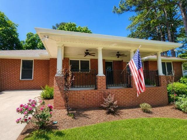 203 Springdale Dr, Warner Robins, GA 31088
