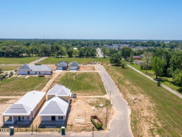 203 Porch Vw Dr, Lafayette, LA 70508 | MLS #2600003 | Compass