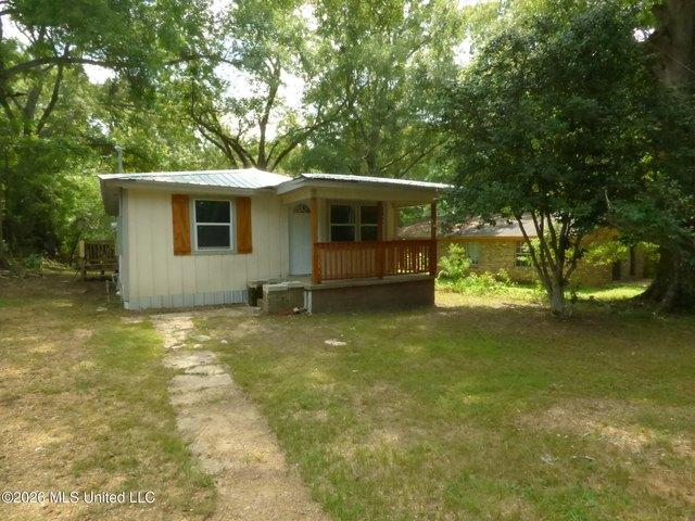 203 Peters St, Summit, MS 39666