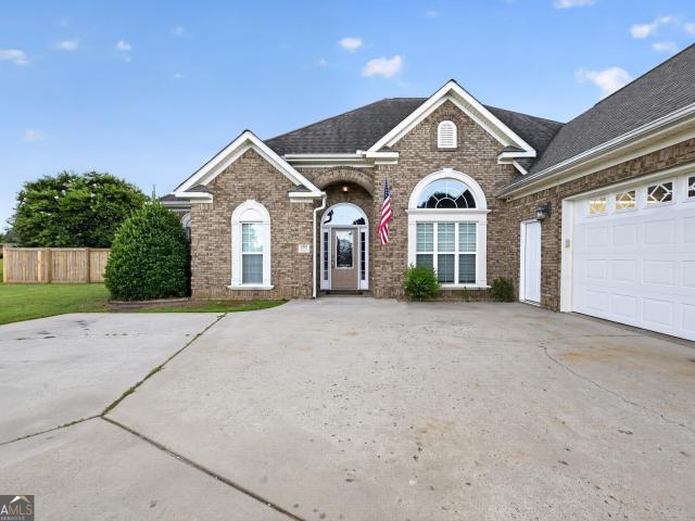 203 Pembroke Point