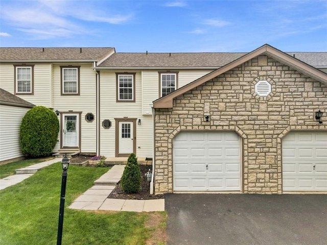 203 Pine Valley Dr, Imperial, PA 15126