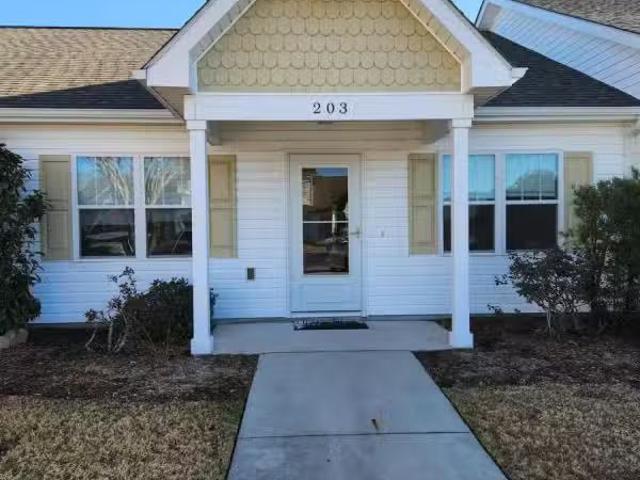 203 Pirates Landing Drive, Beaufort, NC 28516