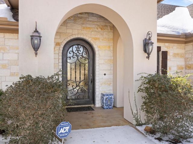 203 Pristine Ln