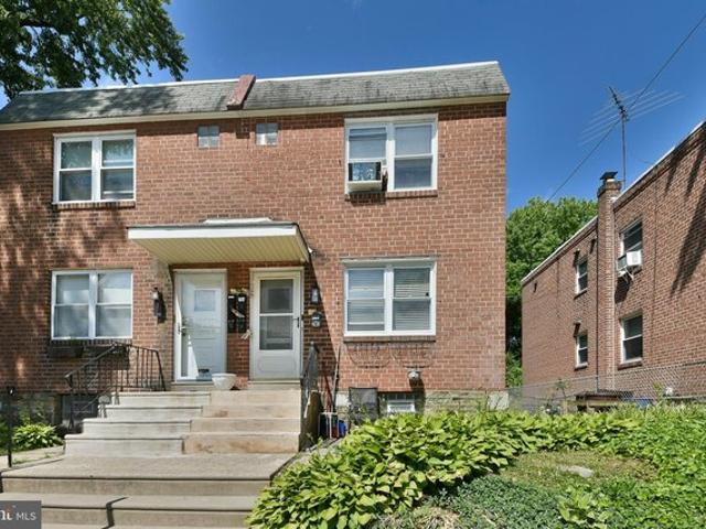 203 Robbins St, Philadelphia, PA 19111