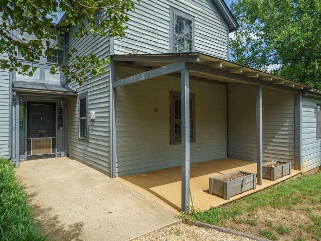 203 Riverside Ave