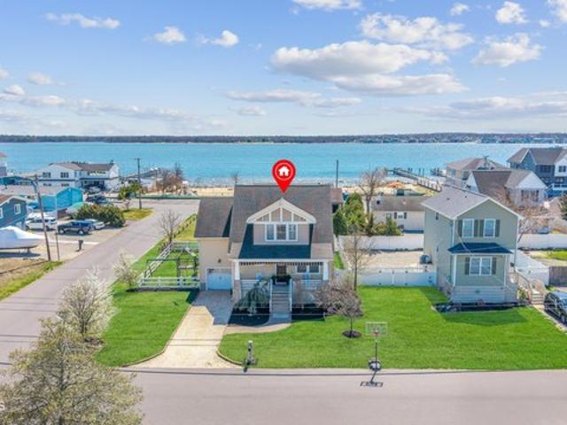 203 Riviera Dr, Toms River, NJ 08753