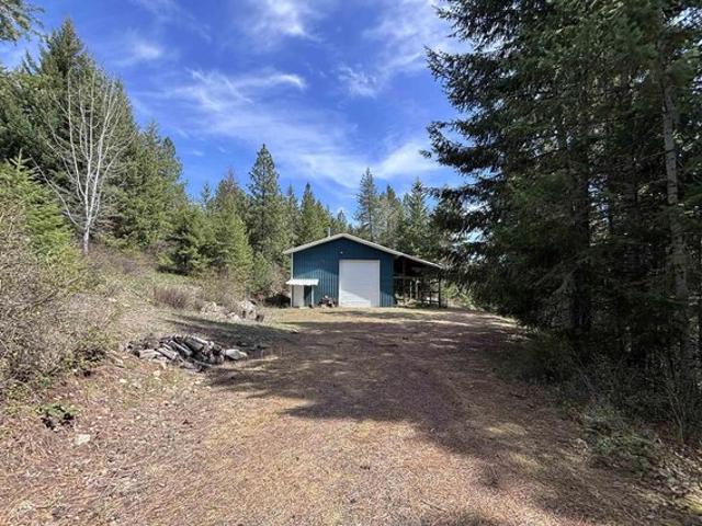 203 Richardsons Ridge Rd, Careywood, ID 83809