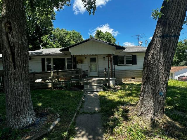 203 W 5th Street