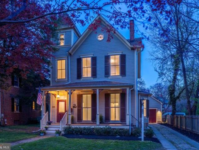 203 W Montgomery Ave, Rockville, MD 20850