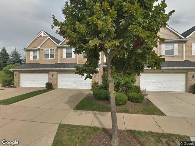 203 Westminster Dr, Bloomingdale, IL 60108