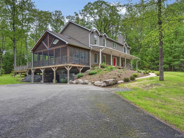 203 Wildwood Way
