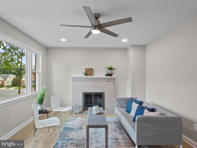 203 Willow Lane