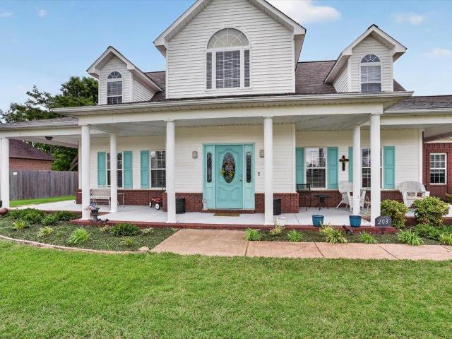 203 windy oaks dr