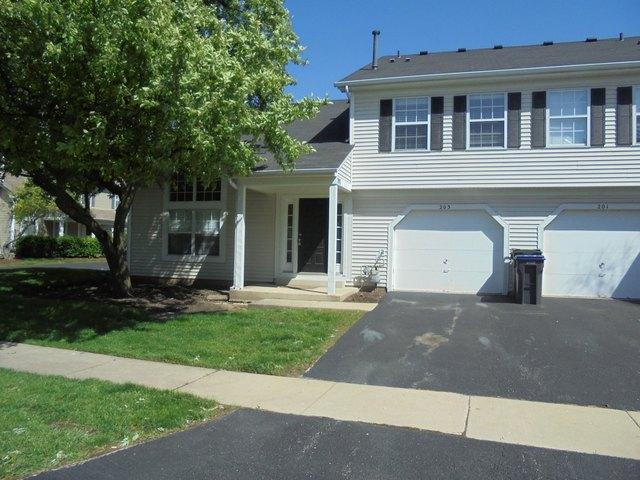 203 Teak Ln, Streamwood, IL 60107