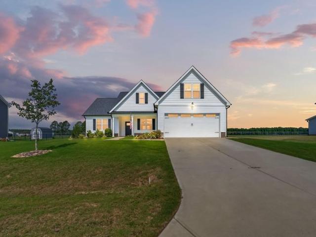 203 Tuscany Cir, Princeton, NC 27569