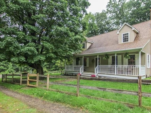 203 Union Rd, Wales, MA 01081