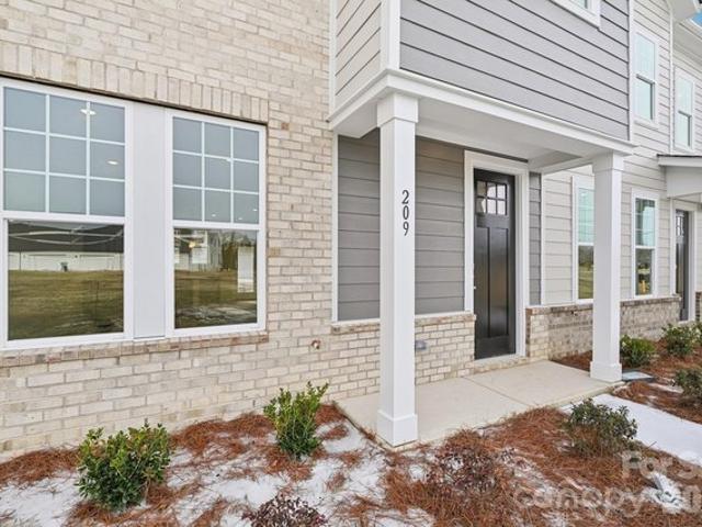 203 Vanguard Ln Unit 14, Cramerton, NC 28032