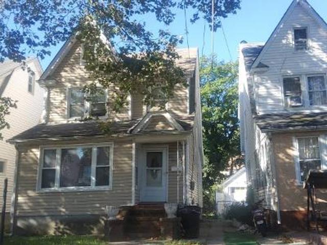 203rd St