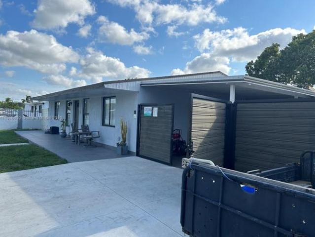 20440 114th Pl SW, Miami, FL 33189