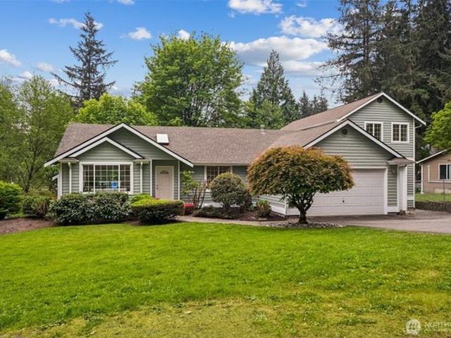 20447 SE 157th St, Renton, WA 98059