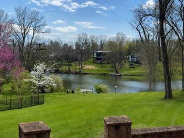 2044 Manor Dr, Lexington, KY 40502
