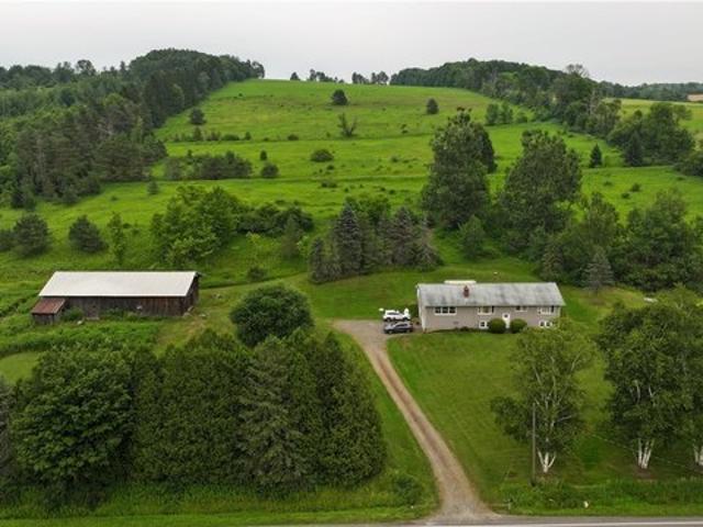 2044 McGraw Marathon Rd, Marathon, NY 13803