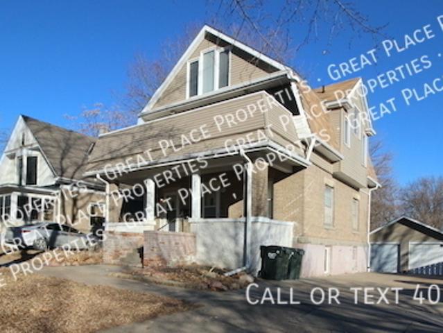 2044 E St, 1 bed, 1 full bath