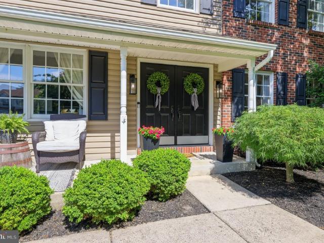 2044 E Wellington Road