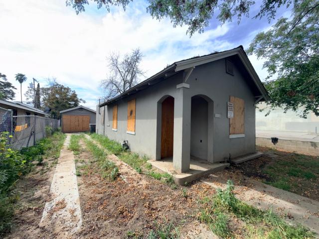 2044 E Tyler Ave, Fresno, CA 93701 | MLS #644198