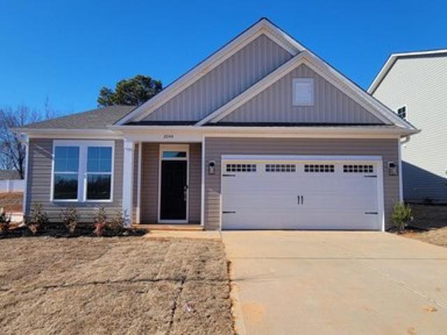 2044 Halton Oaks Dr, Spartanburg, SC 29303