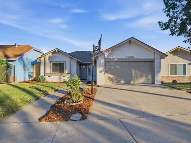 2044 Peggy Ln, Modesto, CA 95351