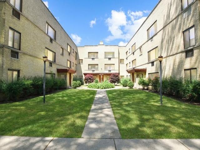2044 W Jarvis Ave Apt 3G, Chicago, IL 60645