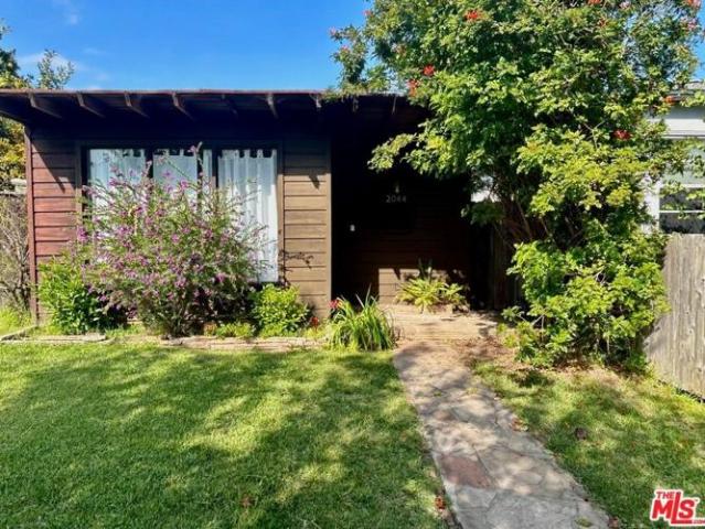 2044 Walgrove Ave, Los Angeles, CA 90066
