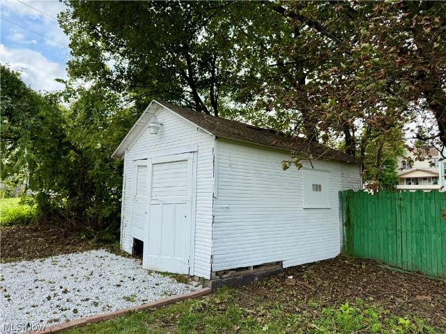 2044 3rd st Street