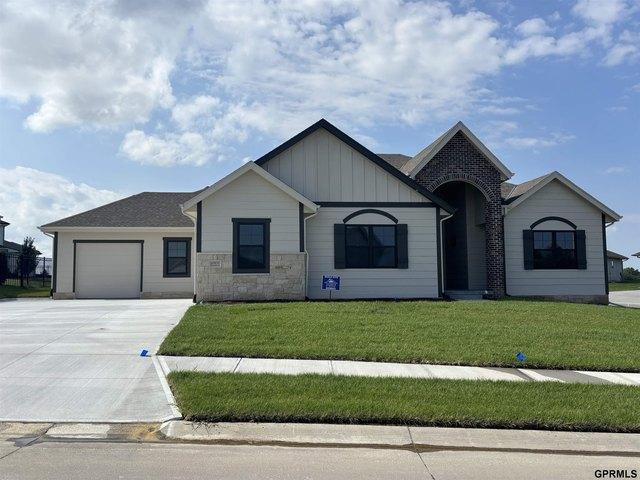 20450 Boulder St, Gretna, NE 68028