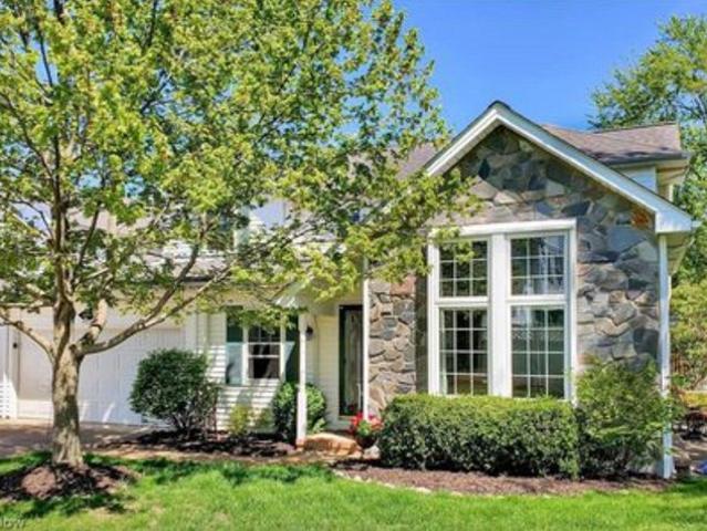 20457 Brookstone Trl, Cleveland, OH 44130