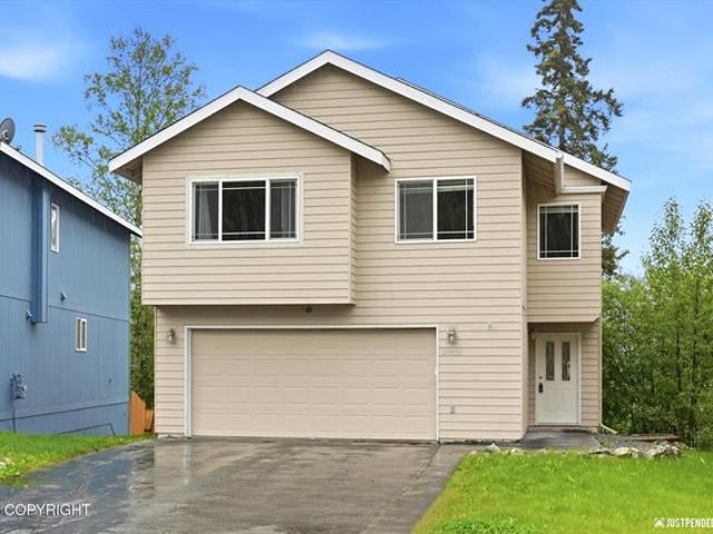 20456 Granite Park Cir, Eagle River, AK 99577