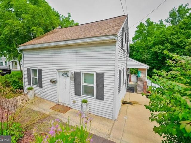 2045 Main St, Lititz, PA 17543