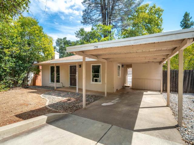 2045 Montana Ave