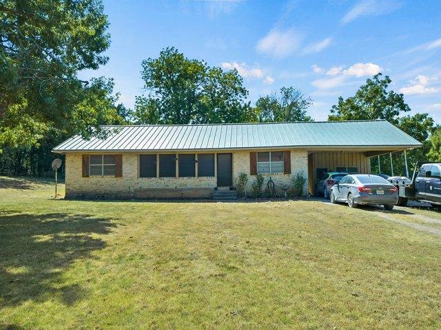 2045 County Road 113, Whitesboro, TX 76273