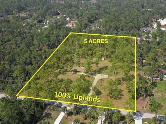 2045 Jung Blvd E, Naples, FL 34120