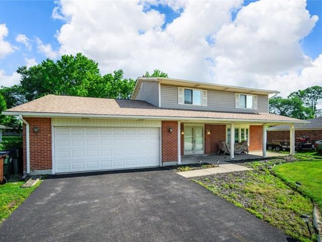 2045 Penbrooke Trl, Miami Township, OH 45459