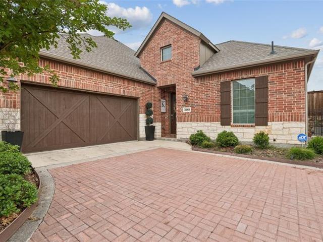 2045 Spotted Fawn Dr, Arlington, TX 76005