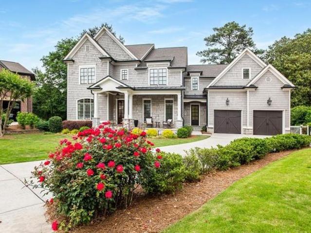 2045 Springlake Ct, Atlanta, GA 30318