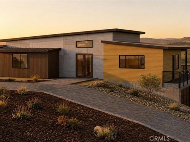 2045 Westhampton Dr, Arroyo Grande, CA 93420