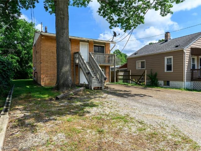 2045 2047 20th Street SW